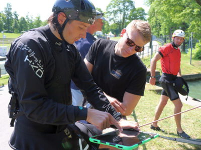 Alle amtierenden Kanuslalom-Olympiasieger und -Weltmeister werden an ...