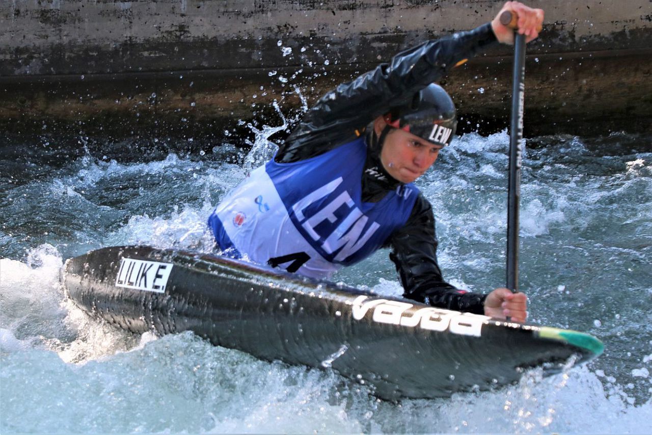 Qualifikationsrennen für die Canadier Einer Damen und Herren - Kanu ...
